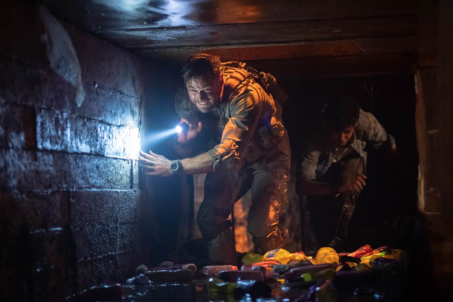 Extraction (2020) Review – The Cinema Critic