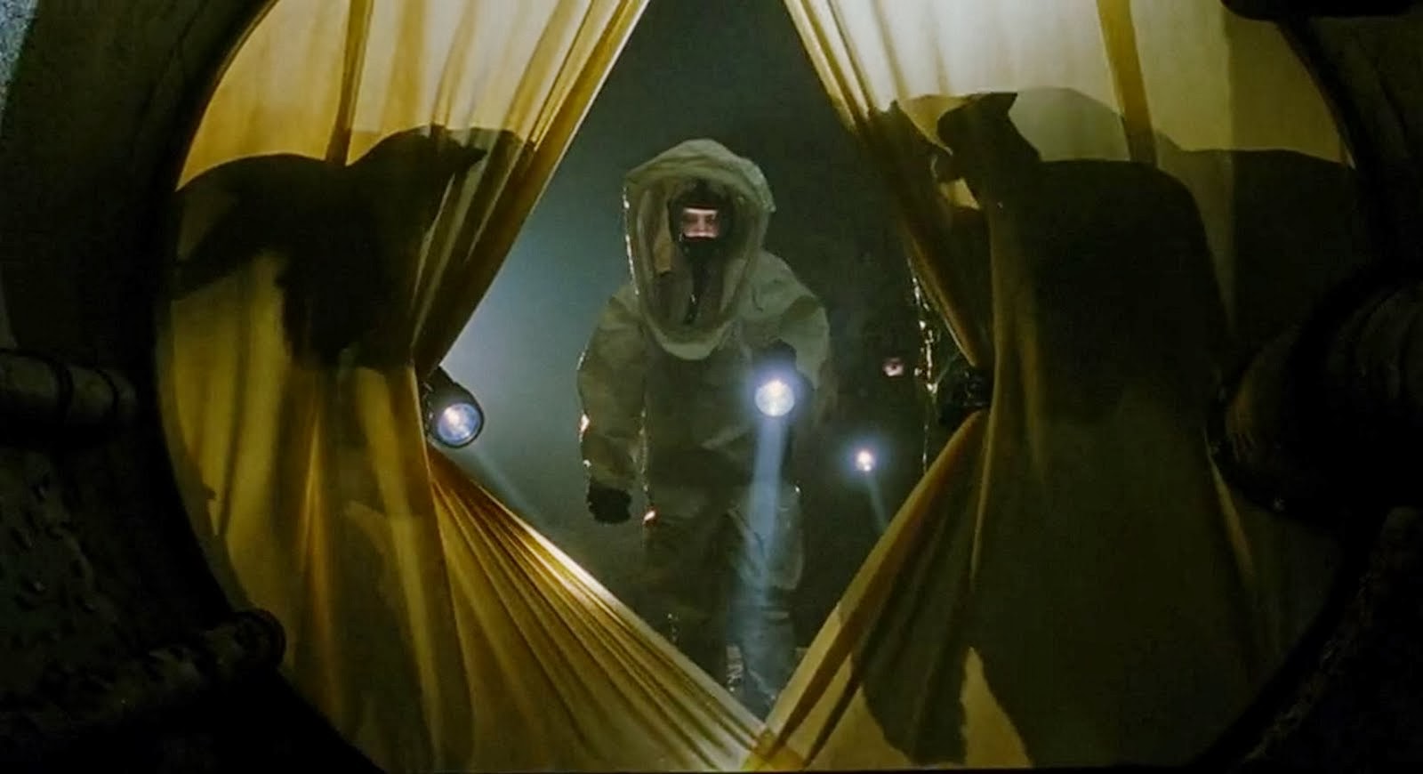 Mimic: Director’s Cut (1997) Review – The Cinema Critic